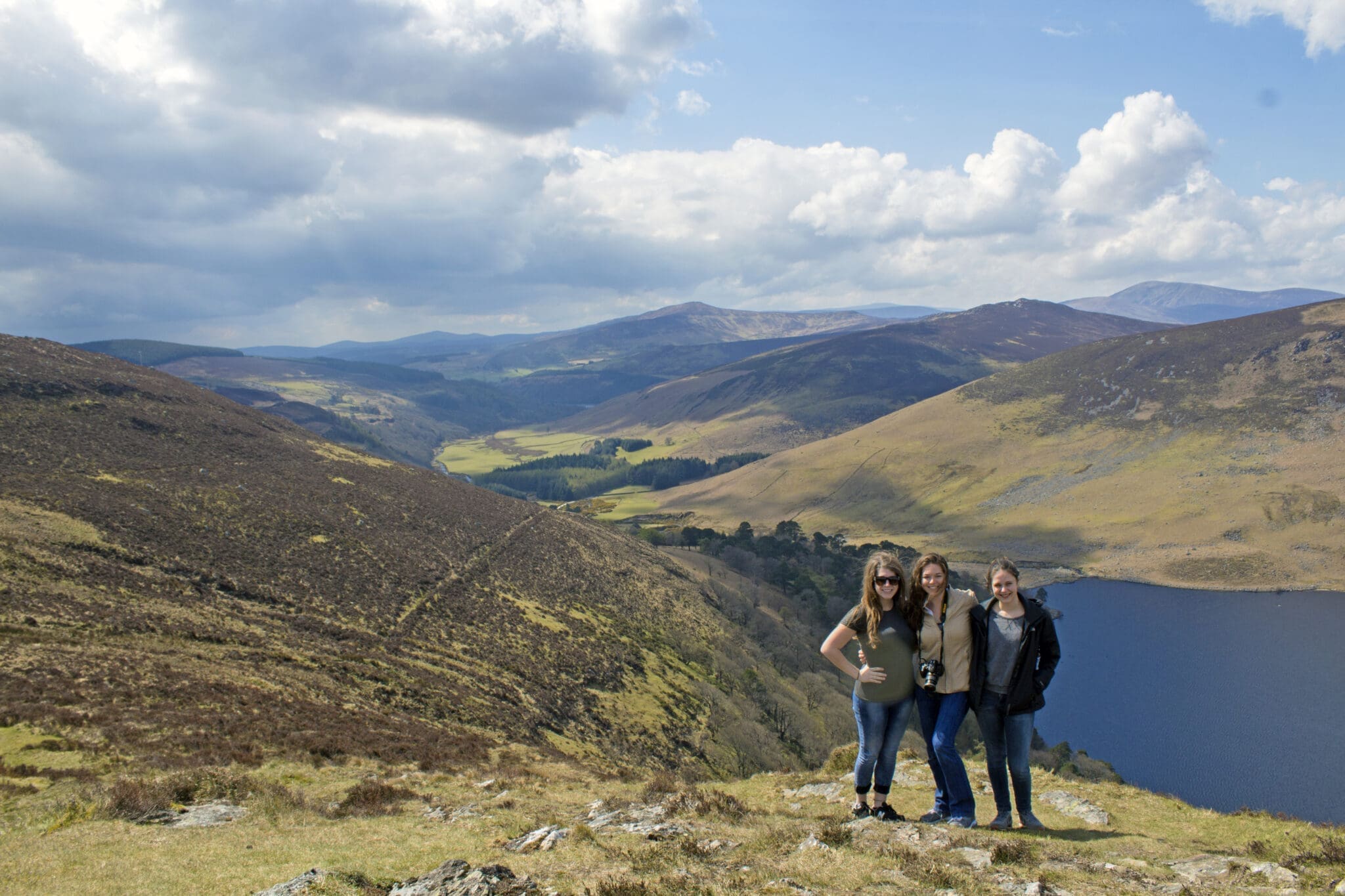 Working Holiday in Ireland – Go International